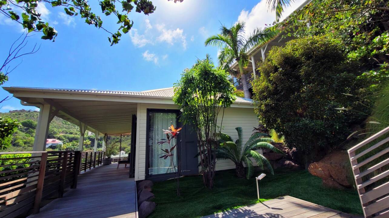Luxury villa Coco Rock for rent in Petit Cul-de-Sac | Home In St Barts