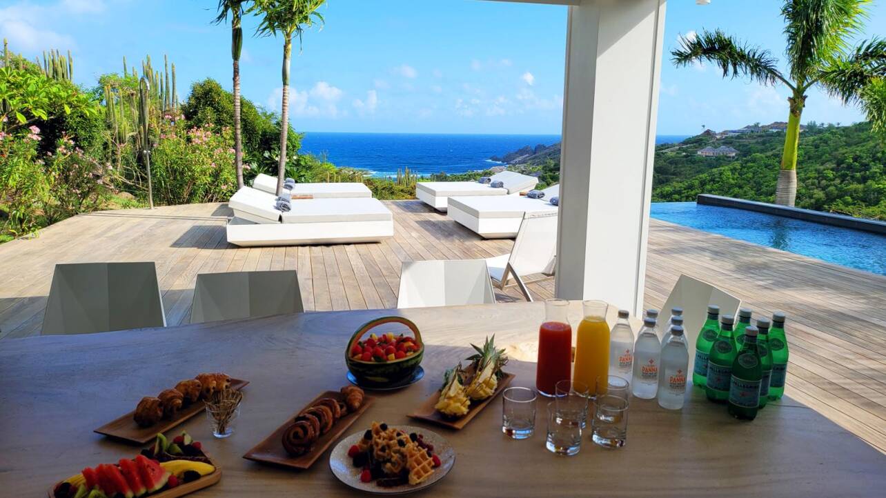 Luxury villa Coco Rock for rent in Petit Cul-de-Sac | Home In St Barts